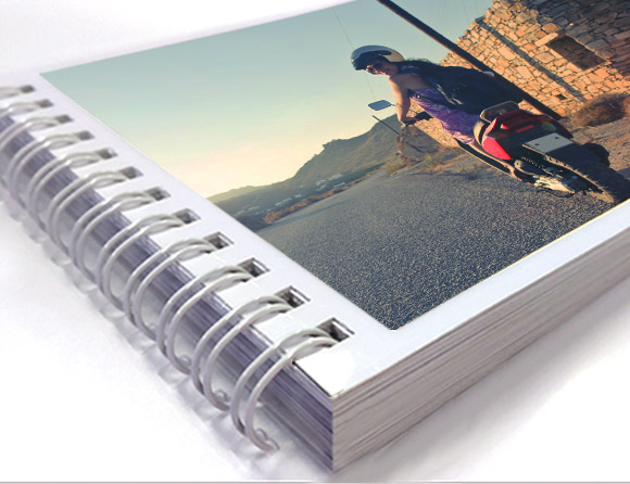 Create your own stunning mini photo albums | Photojaanic